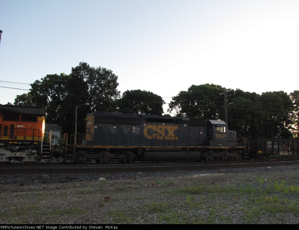 CSX 8162